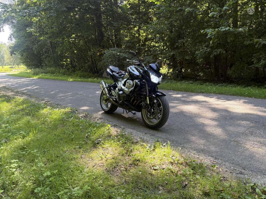 Black Kawasaki Z 2007 in Kaisiadorys, with an engine capacity of 0.75 L and mileage of 42 thousand km for 3550 €, photo 19 on AUTOMOTO.COM.LV