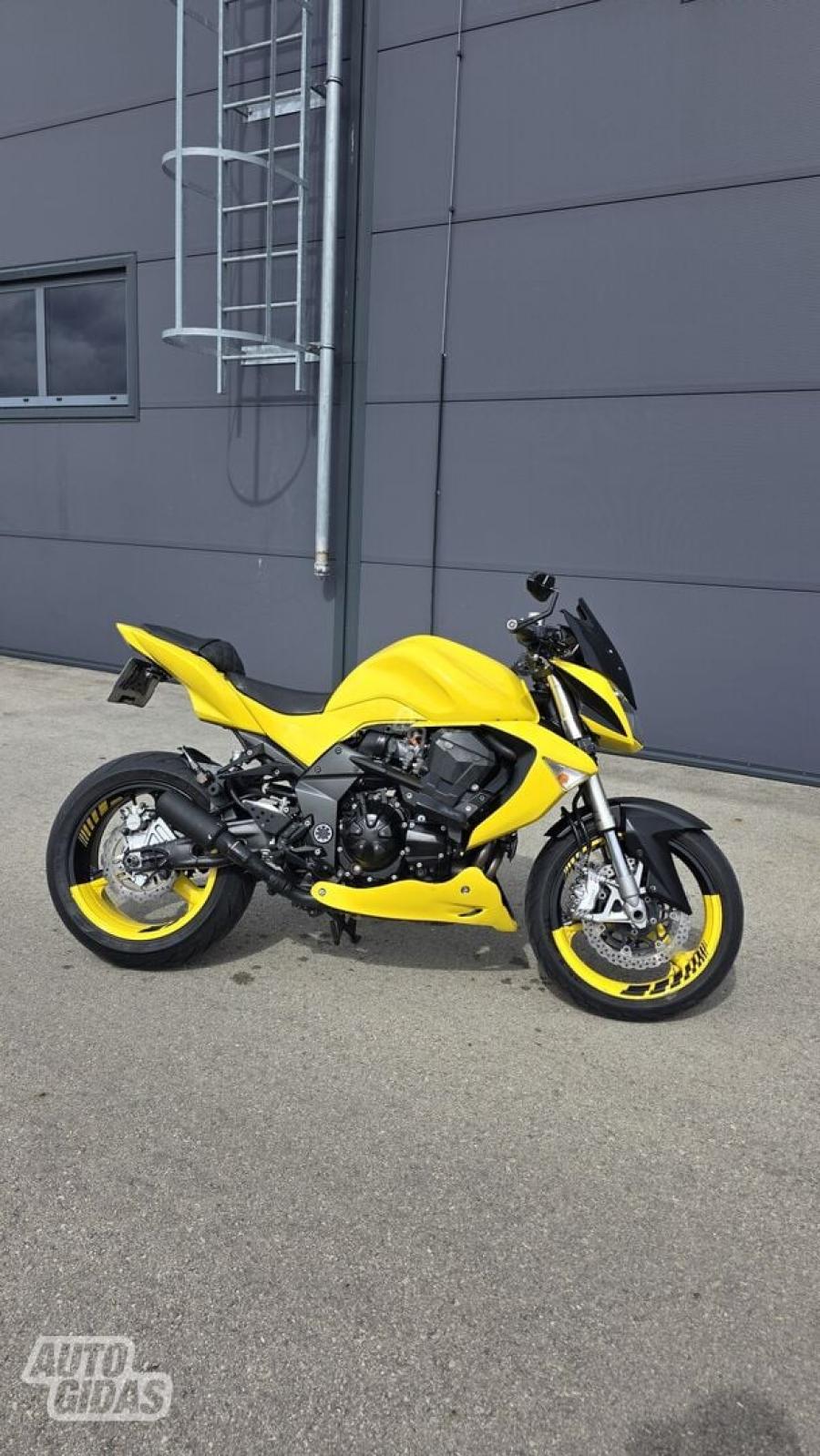 Black Kawasaki Z 2007 in Siauliai, with an engine capacity of 1.00 L and mileage of 0 thousand km for 3950 €, photo 1 on AUTOMOTO.COM.LV