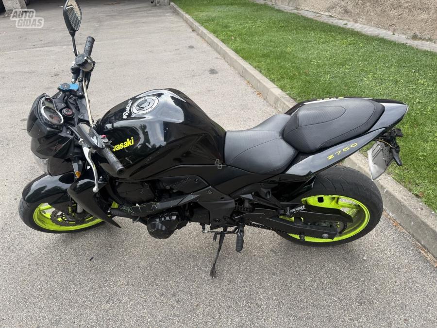 Black Kawasaki Z 2007 in Silute, with an engine capacity of 0.75 L and mileage of 47 thousand km for 3200 €, photo 4 on AUTOMOTO.COM.LV