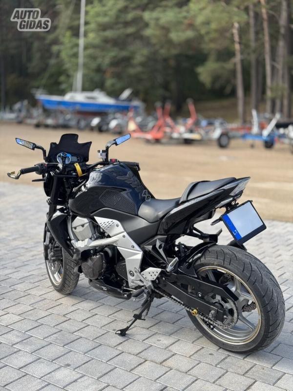 Black Kawasaki Z 2007 in Kaunas, with an engine capacity of 0.75 L and mileage of 62 thousand km for 3100 €, photo 10 on AUTOMOTO.COM.LV