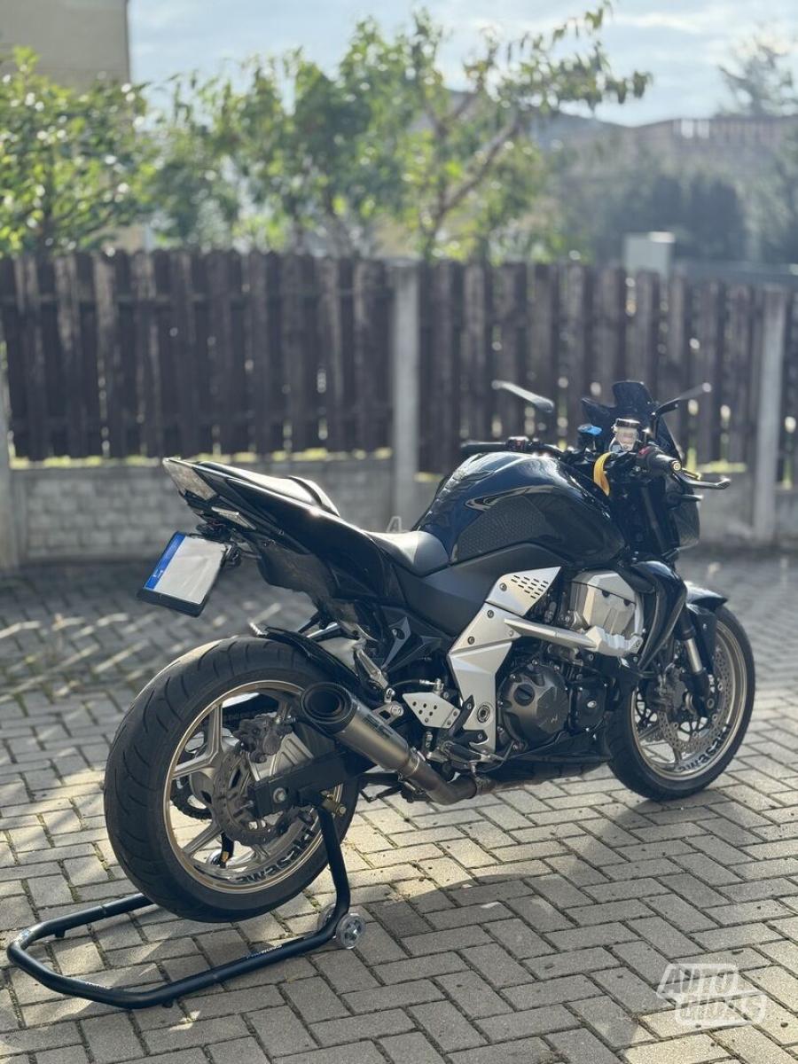 Black Kawasaki Z 2007 in Kaunas, with an engine capacity of 0.75 L and mileage of 62 thousand km for 3100 €, photo 13 on AUTOMOTO.COM.LV