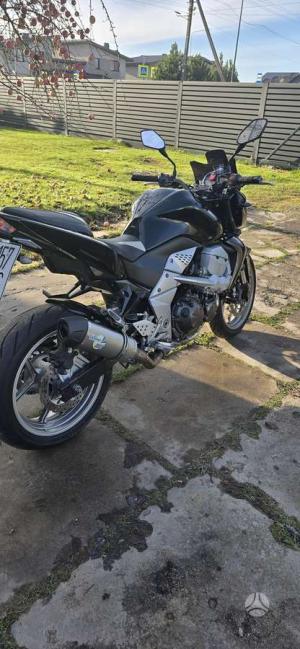Черный Кавасаки Z 2008 в Каунас, объемом двигателя 0.75 л и пробегом 43 тыс. км за 2850 €, фото 8 на AUTOMOTO.COM.LV