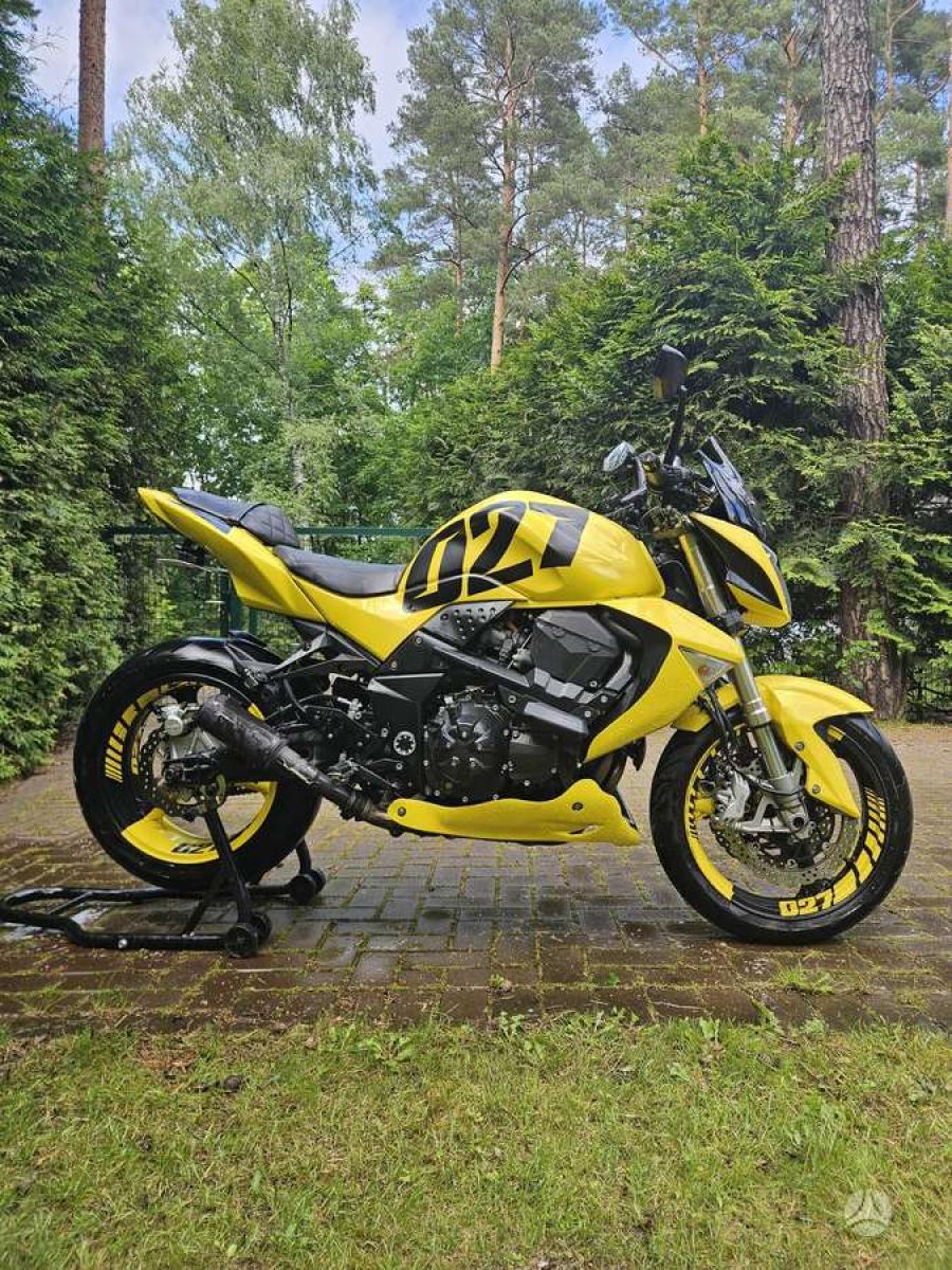 Melns Kawasaki Z 2008 Viļņa, ar dzinēja tilpumu 1.00 L un nobraukumu 60 tūkst. km par 3850 €, foto 3 vietnē AUTOMOTO.COM.LV