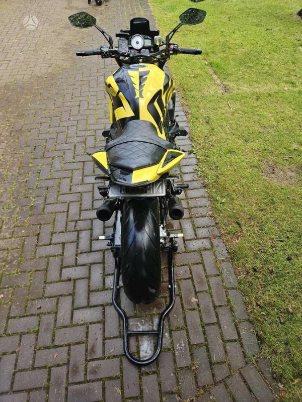 Melns Kawasaki Z 2008 Viļņa, ar dzinēja tilpumu 1.00 L un nobraukumu 60 tūkst. km par 3850 €, foto 7 vietnē AUTOMOTO.COM.LV