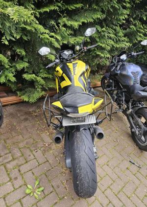 Melns Kawasaki Z 2008 Viļņa, ar dzinēja tilpumu 1.00 L un nobraukumu 60 tūkst. km par 3850 €, foto 9 vietnē AUTOMOTO.COM.LV