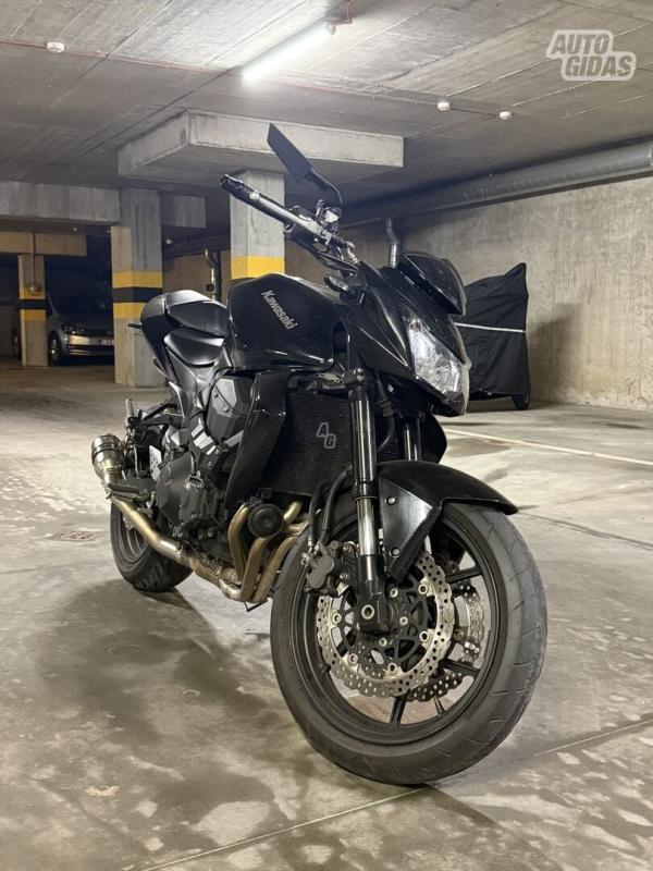 Black Kawasaki Z 2008 in Vilnius, with an engine capacity of 0.75 L and mileage of 34 thousand km for 3500 €, photo 1 on AUTOMOTO.COM.LV
