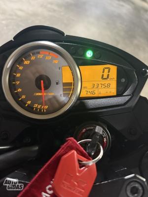 Black Kawasaki Z 2008 in Vilnius, with an engine capacity of 0.75 L and mileage of 34 thousand km for 3500 €, photo 7 on AUTOMOTO.COM.LV