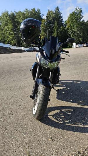 Black Kawasaki Z 2008 in Alytus, with an engine capacity of 0.75 L and mileage of 33 thousand km for 3200 €, photo 3 on AUTOMOTO.COM.LV
