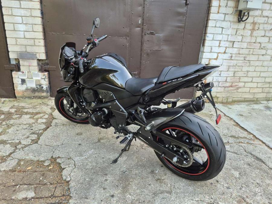 Melns Kawasaki Z 2008 Alīta, ar dzinēja tilpumu 0.75 L un nobraukumu 31 tūkst. km par 3870 €, foto 6 vietnē AUTOMOTO.COM.LV