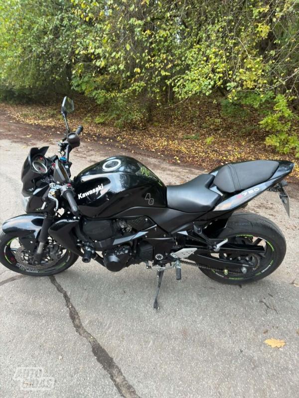 Melns Kawasaki Z 2008 Kauņa, ar dzinēja tilpumu 0.75 L un nobraukumu 52 tūkst. km par 3100 €, foto 6 vietnē AUTOMOTO.COM.LV