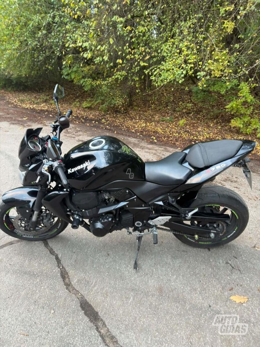 Melns Kawasaki Z 2008 Kauņa, ar dzinēja tilpumu 0.75 L un nobraukumu 52 tūkst. km par 3050 €, foto 6 vietnē AUTOMOTO.COM.LV