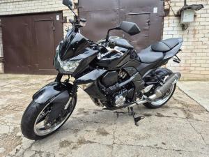 Черный Кавасаки Z 2009 в Алитус, объемом двигателя 1.00 л и пробегом 31 тыс. км за 4080 €, фото  на AUTOMOTO.COM.LV