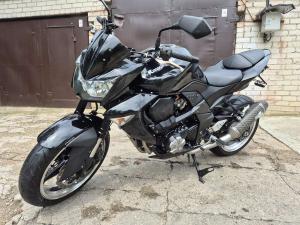 Черный Кавасаки Z 2009 в Алитус, объемом двигателя 1.00 л и пробегом 31 тыс. км за 4080 €, фото 3 на AUTOMOTO.COM.LV