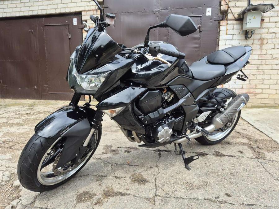Черный Кавасаки Z 2009 в Алитус, объемом двигателя 1.00 л и пробегом 31 тыс. км за 4080 €, фото 3 на AUTOMOTO.COM.LV