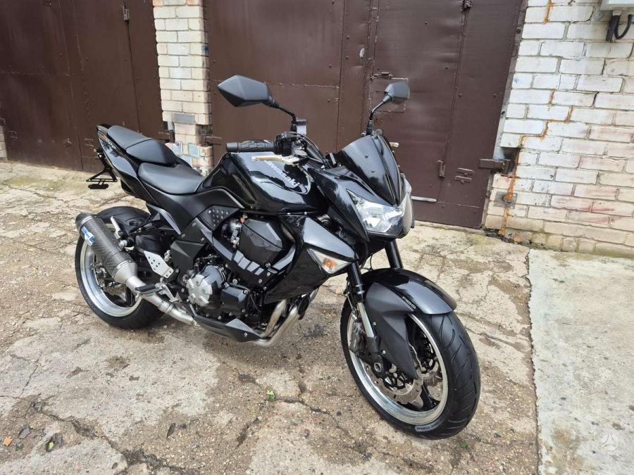 Черный Кавасаки Z 2009 в Алитус, объемом двигателя 1.00 л и пробегом 31 тыс. км за 4080 €, фото 4 на AUTOMOTO.COM.LV