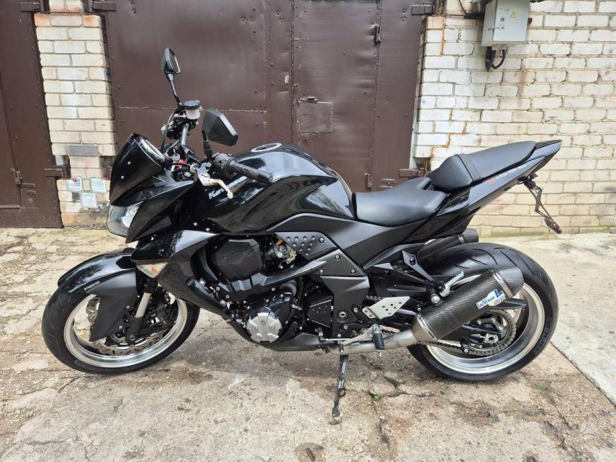 Черный Кавасаки Z 2009 в Алитус, объемом двигателя 1.00 л и пробегом 31 тыс. км за 4080 €, фото 6 на AUTOMOTO.COM.LV