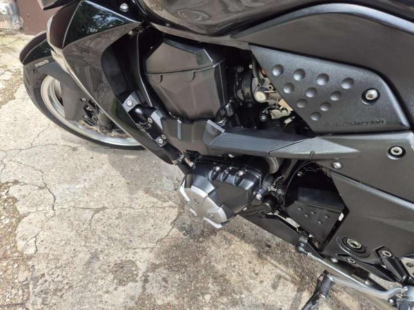 Melns Kawasaki Z 2009 Alīta, ar dzinēja tilpumu 1.00 L un nobraukumu 31 tūkst. km par 4080 €, foto 10 vietnē AUTOMOTO.COM.LV