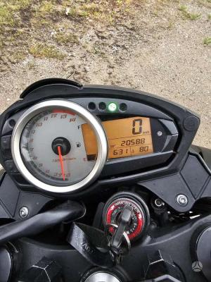 Черный Кавасаки Z 2009 в Мариямполе, объемом двигателя 0.75 л и пробегом 21 тыс. км за 3650 €, фото 5 на AUTOMOTO.COM.LV