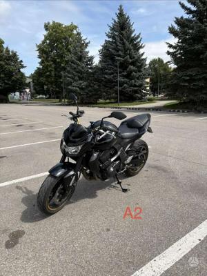 Melns Kawasaki Z 2009 Vilkaviškis, ar dzinēja tilpumu 0.75 L un nobraukumu 20 tūkst. km par 3900 €, foto  vietnē AUTOMOTO.COM.LV