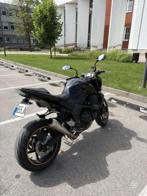Melns Kawasaki Z 2009 Vilkaviškis, ar dzinēja tilpumu 0.75 L un nobraukumu 20 tūkst. km par 3900 €, foto 4 vietnē AUTOMOTO.COM.LV