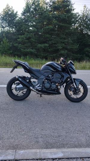 Черный Кавасаки Z 2009 в Алитус, объемом двигателя 0.75 л и пробегом 42 тыс. км за 3600 €, фото  на AUTOMOTO.COM.LV