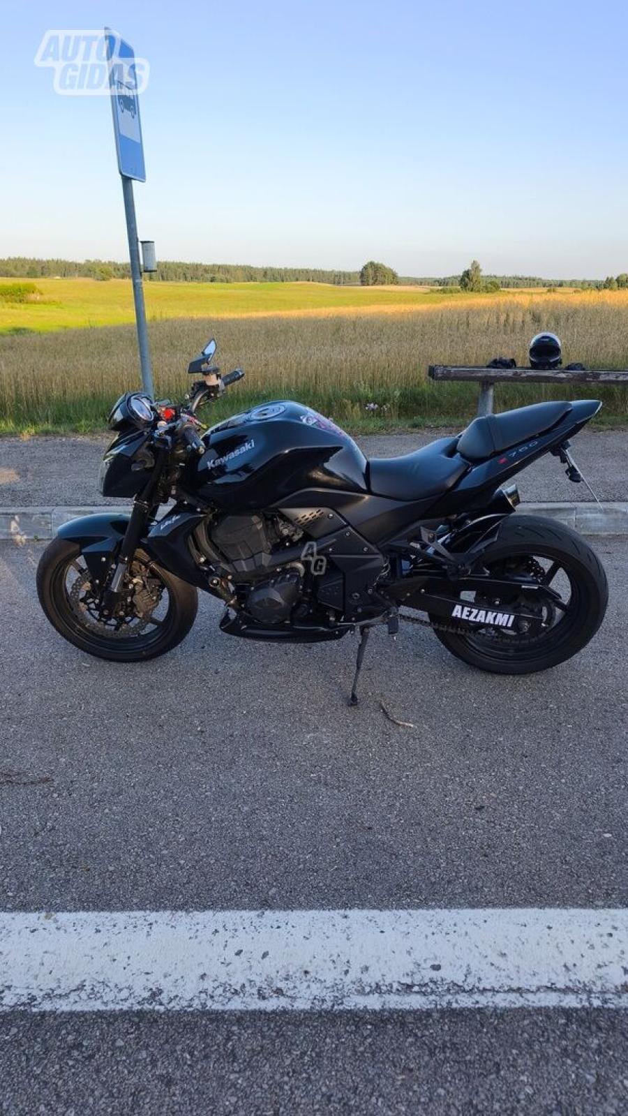 Black Kawasaki Z 2009 in Alytus, with an engine capacity of 0.75 L and mileage of 42 thousand km for 3600 €, photo 3 on AUTOMOTO.COM.LV
