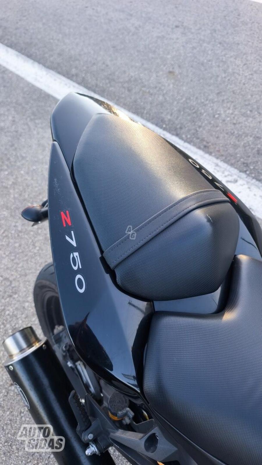 Black Kawasaki Z 2009 in Alytus, with an engine capacity of 0.75 L and mileage of 42 thousand km for 3600 €, photo 11 on AUTOMOTO.COM.LV
