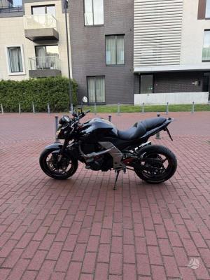 Black Kawasaki Z 2009 in Vilnius, with an engine capacity of 0.75 L and mileage of 28 thousand km for 3700 €, photo 7 on AUTOMOTO.COM.LV