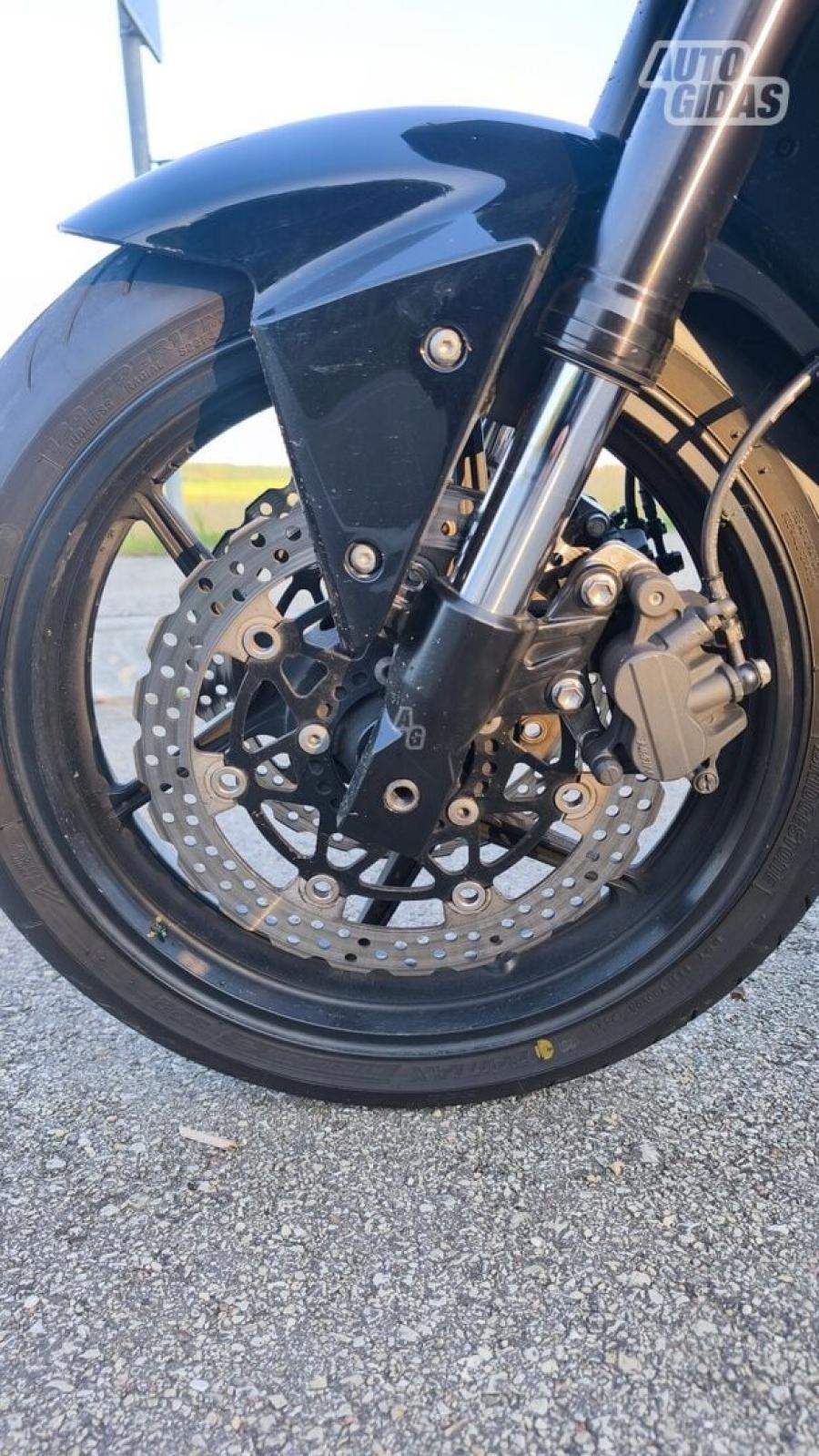 Black Kawasaki Z 2009 in Alytus, with an engine capacity of 0.75 L and mileage of 42 thousand km for 3100 €, photo 7 on AUTOMOTO.COM.LV