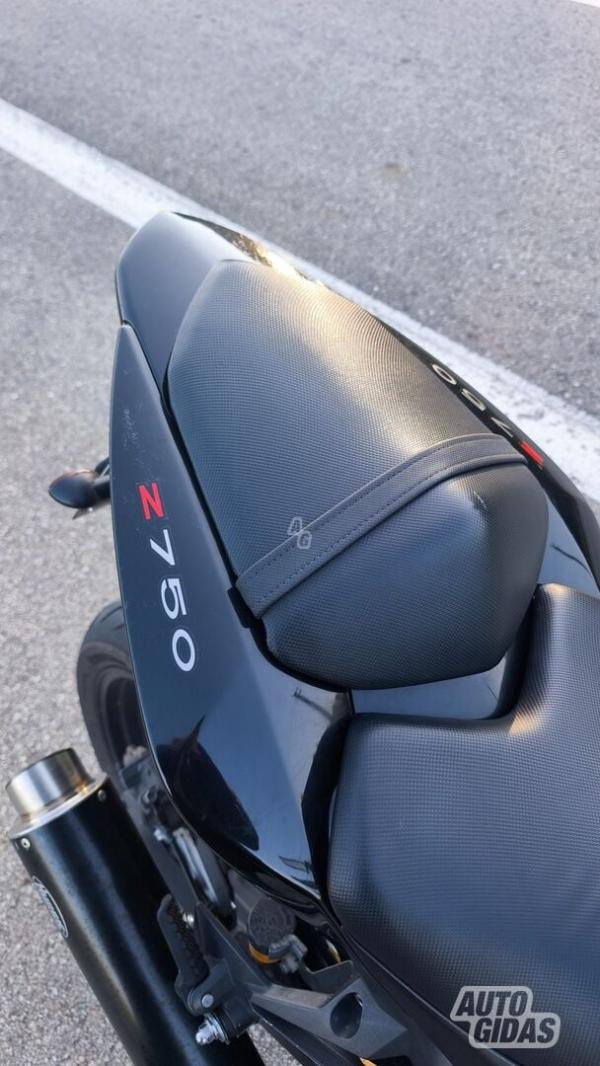 Melns Kawasaki Z 2009 Alīta, ar dzinēja tilpumu 0.75 L un nobraukumu 42 tūkst. km par 3100 €, foto 11 vietnē AUTOMOTO.COM.LV