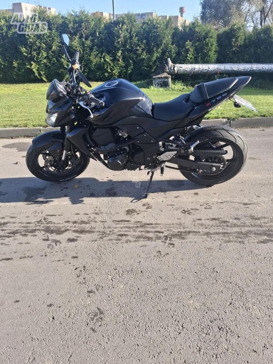 Black Kawasaki Z 2009 in Kaunas, with an engine capacity of 0.75 L and mileage of 38 thousand km for 3300 €, photo 7 on AUTOMOTO.COM.LV