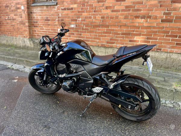 Melns Kawasaki Z 2010 Klaipėda, ar dzinēja tilpumu 0.75 L un nobraukumu 30 tūkst. km par 3500 €, foto 6 vietnē AUTOMOTO.COM.LV