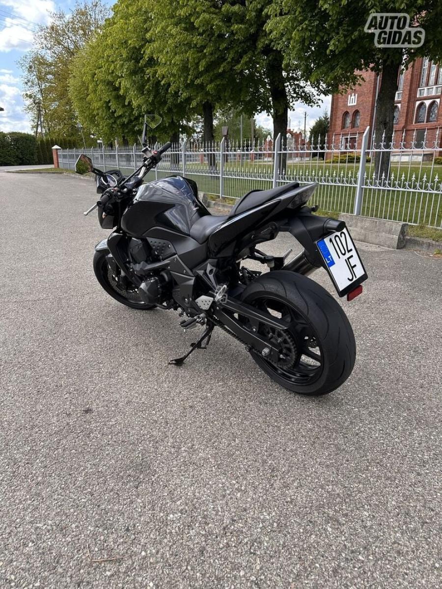Black Kawasaki Z 2010 in Marijampole, with an engine capacity of 0.75 L and mileage of 42 thousand km for 3600 €, photo 3 on AUTOMOTO.COM.LV
