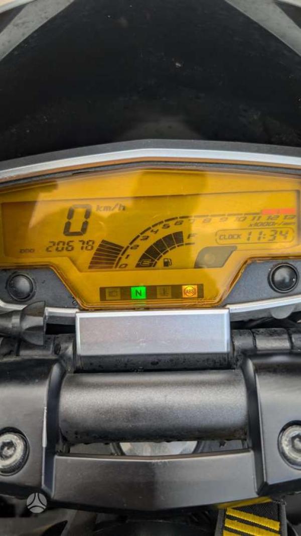 Melns Kawasaki Z 2010 Viļņa, ar dzinēja tilpumu 1.04 L un nobraukumu 21 tūkst. km par 5100 €, foto 7 vietnē AUTOMOTO.COM.LV