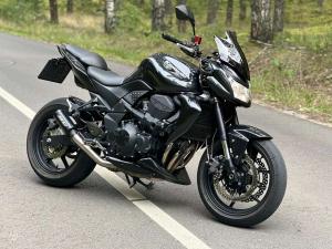 Melns Kawasaki Z 2010 Viļņa, ar dzinēja tilpumu 0.75 L un nobraukumu 46 tūkst. km par 3750 €, foto  vietnē AUTOMOTO.COM.LV