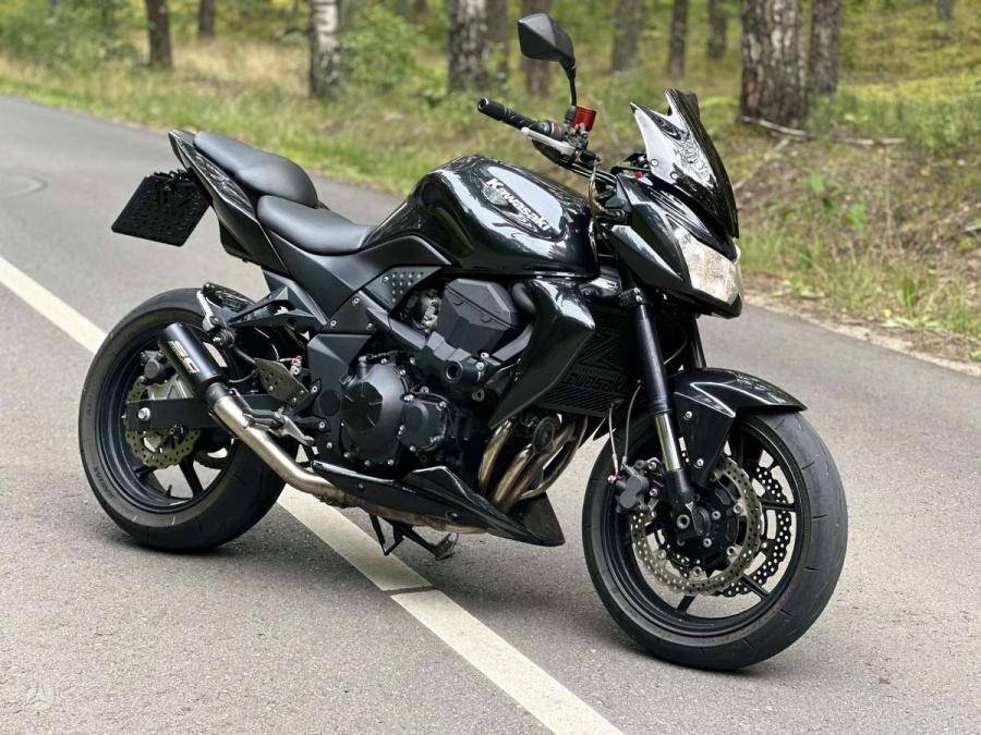 Melns Kawasaki Z 2010 Viļņa, ar dzinēja tilpumu 0.75 L un nobraukumu 46 tūkst. km par 3750 €, foto 1 vietnē AUTOMOTO.COM.LV