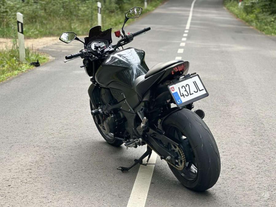 Melns Kawasaki Z 2010 Viļņa, ar dzinēja tilpumu 0.75 L un nobraukumu 46 tūkst. km par 3750 €, foto 4 vietnē AUTOMOTO.COM.LV