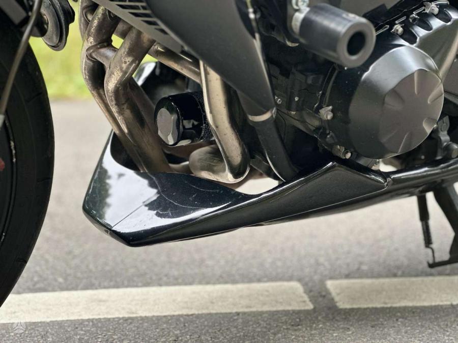 Melns Kawasaki Z 2010 Viļņa, ar dzinēja tilpumu 0.75 L un nobraukumu 46 tūkst. km par 3750 €, foto 8 vietnē AUTOMOTO.COM.LV