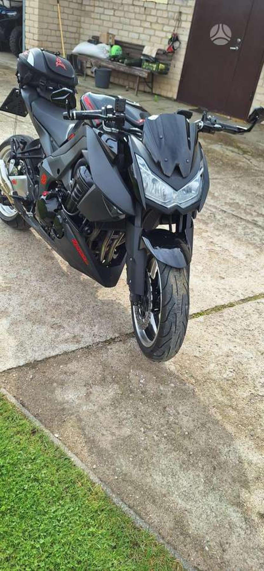 Black Kawasaki Z 2010 in Mazeikiai, with an engine capacity of 1.00 L and mileage of 48 thousand km for 4800 €, photo 3 on AUTOMOTO.COM.LV