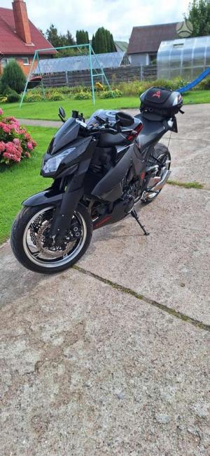 Black Kawasaki Z 2010 in Mazeikiai, with an engine capacity of 1.00 L and mileage of 48 thousand km for 4800 €, photo 4 on AUTOMOTO.COM.LV