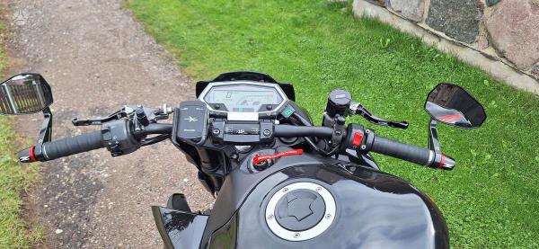 Melns Kawasaki Z 2010 Mažeikiai, ar dzinēja tilpumu 1.00 L un nobraukumu 48 tūkst. km par 4800 €, foto 9 vietnē AUTOMOTO.COM.LV