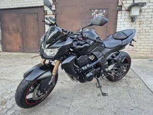 Melns Kawasaki Z 2011 Alīta, ar dzinēja tilpumu 0.75 L un nobraukumu 29 tūkst. km par 4080 €, foto  vietnē AUTOMOTO.COM.LV