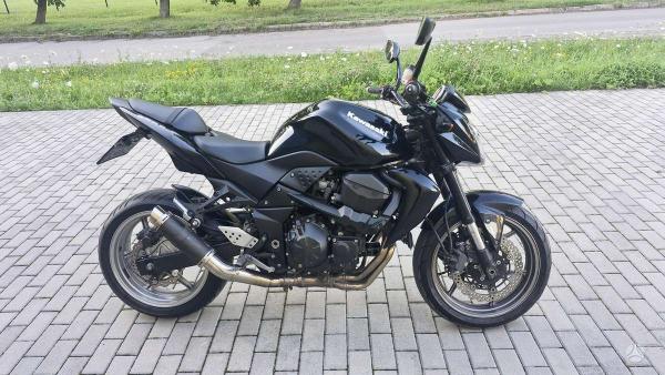 Black Kawasaki Z 2011 in Kaunas, with an engine capacity of 0.75 L and mileage of 34 thousand km for 3499 €, photo 1 on AUTOMOTO.COM.LV