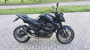 Melns Kawasaki Z 2011 Kauņa, ar dzinēja tilpumu 0.75 L un nobraukumu 34 tūkst. km par 3499 €, foto  vietnē AUTOMOTO.COM.LV