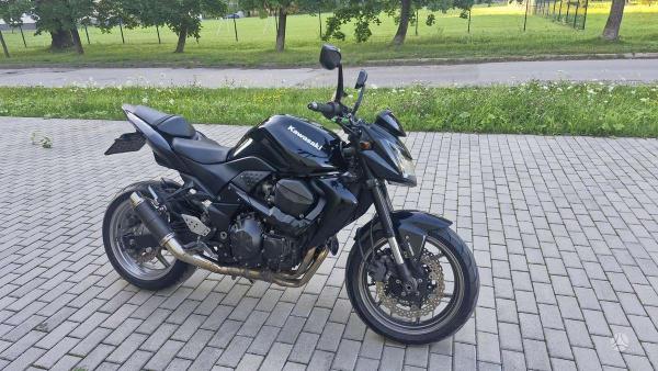 Black Kawasaki Z 2011 in Kaunas, with an engine capacity of 0.75 L and mileage of 34 thousand km for 3499 €, photo 3 on AUTOMOTO.COM.LV