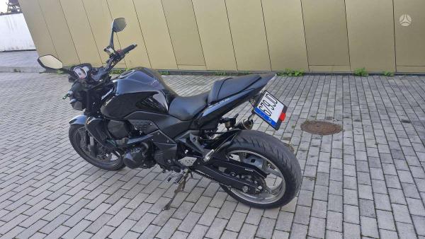 Black Kawasaki Z 2011 in Kaunas, with an engine capacity of 0.75 L and mileage of 34 thousand km for 3499 €, photo 5 on AUTOMOTO.COM.LV