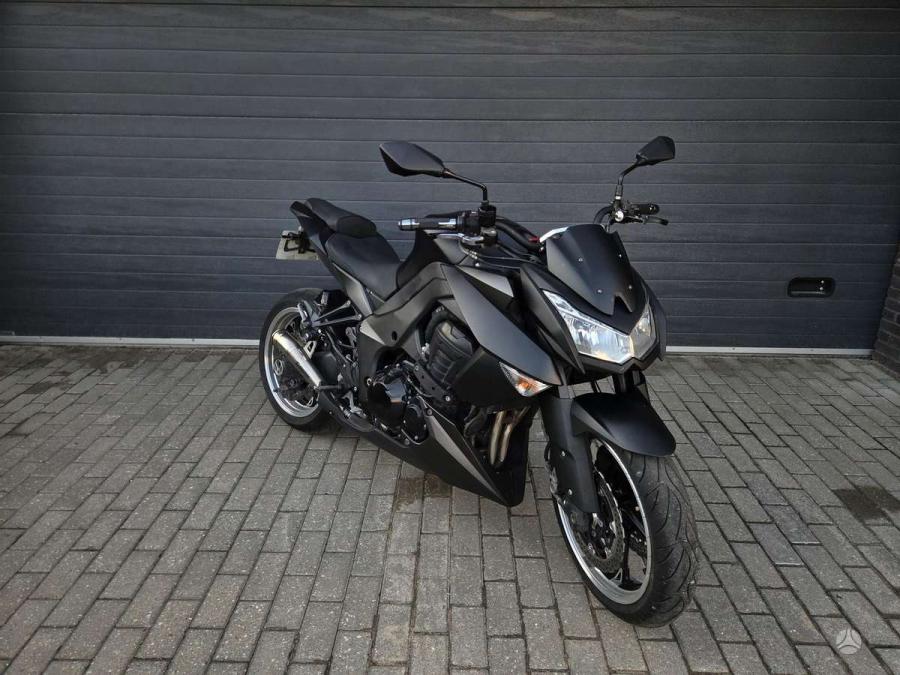 Melns Kawasaki Z 2011 Kauņa, ar dzinēja tilpumu 1.04 L un nobraukumu 28 tūkst. km par 4700 €, foto 1 vietnē AUTOMOTO.COM.LV