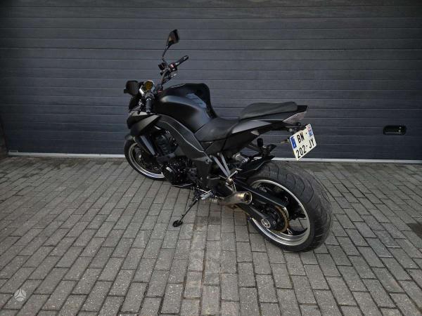 Black Kawasaki Z 2011 in Kaunas, with an engine capacity of 1.04 L and mileage of 28 thousand km for 4700 €, photo 5 on AUTOMOTO.COM.LV