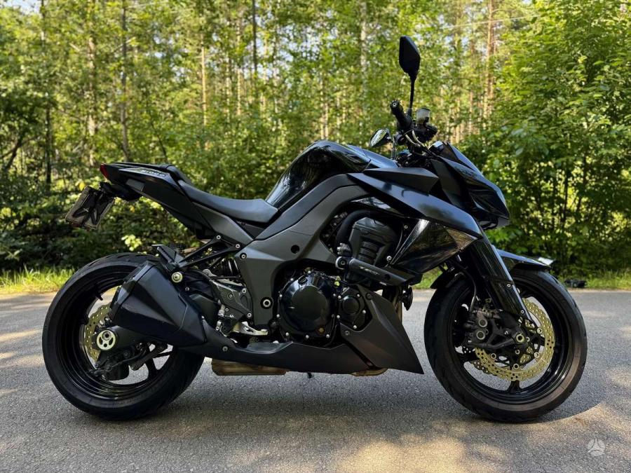 Black Kawasaki Z 2011 in Varena, with an engine capacity of 1.00 L and mileage of 52 thousand km for 5300 €, photo 3 on AUTOMOTO.COM.LV