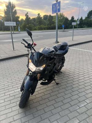 Black Kawasaki Z 2011 in Vilnius, with an engine capacity of 0.75 L and mileage of 35 thousand km for 3800 €, photo  on AUTOMOTO.COM.LV
